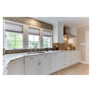 UltraCraft Cabinetry Gallery - Traditional - Kitchen - Bridgeport - by ...