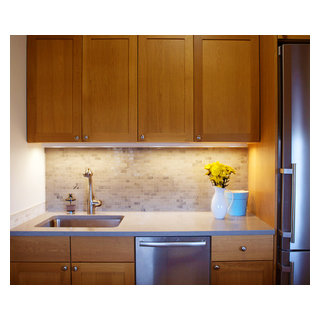 Upper East Side Kitchen - Contemporary - Kitchen - New York - by L ...