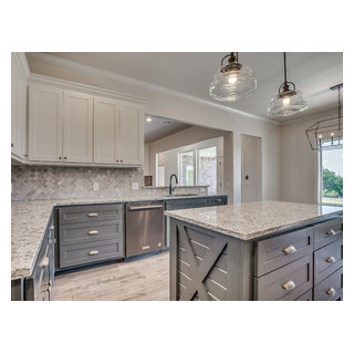 Upscale Farmhouse 14625 Everton - Farmhouse - Kitchen - Oklahoma City ...
