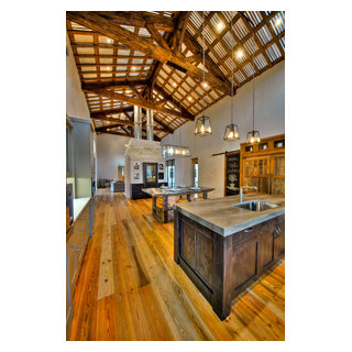 Urban Farm House - Farmhouse - Kitchen - Austin - by Joubert Design ...