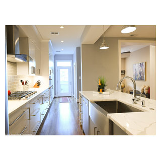 Urban Row House Kitchen - Contemporary - Kitchen - DC Metro - by AElise ...