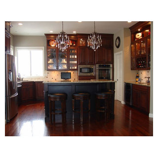 {V} Residence - New Construction - Traditional - Kitchen - Cedar Rapids ...