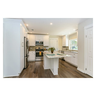 Vacant Staging Pictures - Beach Style - Kitchen - Jacksonville - by ...