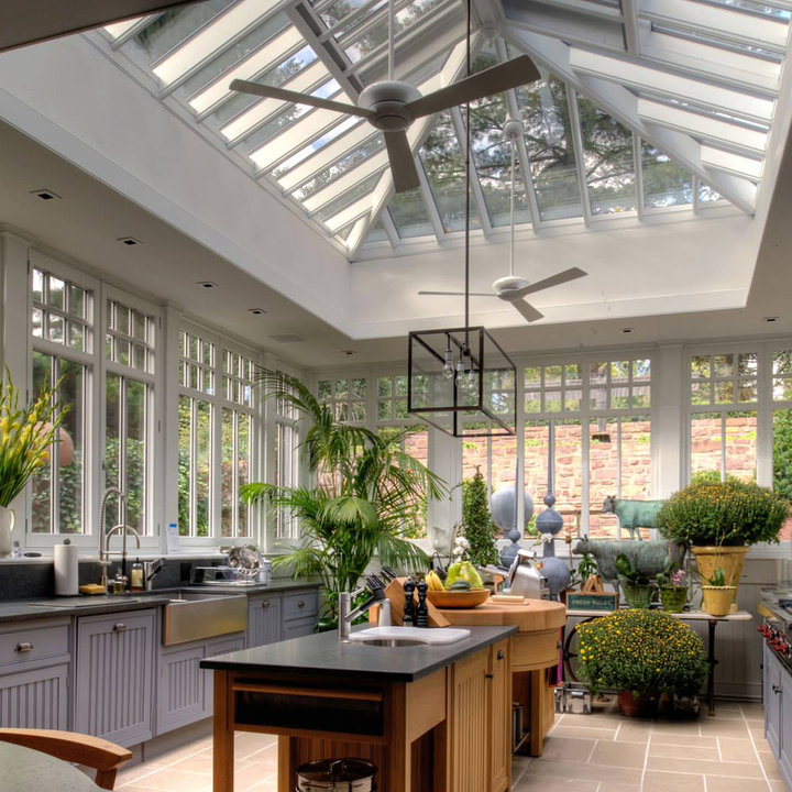 75 Enclosed Kitchen Ideas You'll Love - July, 2025 | Houzz