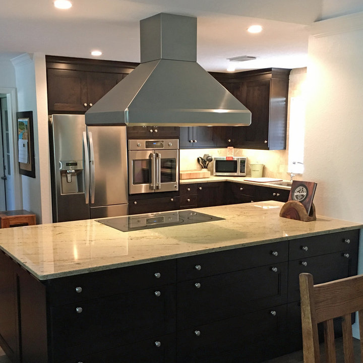 Under Cooktop Storage - Photos & Ideas | Houzz