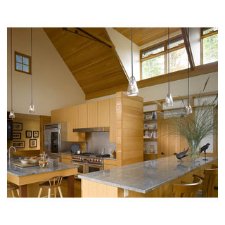 Vermont Lake House - Rustic - Kitchen - Burlington - by TruexCullins ...