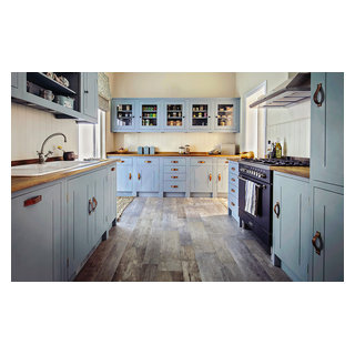 Vernacular House Kitchen - Traditional - Kitchen - London - by British ...