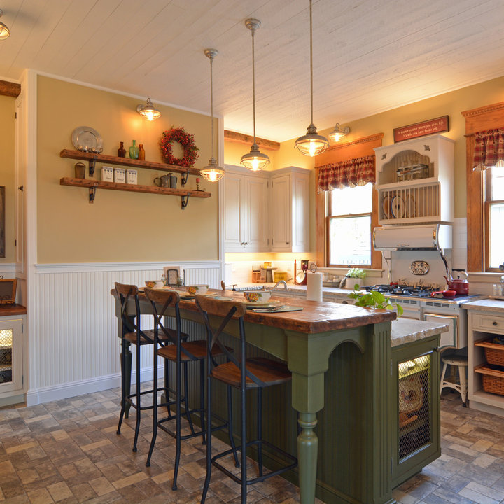 75 Small Victorian Kitchen Ideas You'll Love - October, 2025 | Houzz