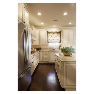 Vintage Style in Antique White is a Rock Star! - Traditional - Kitchen ...