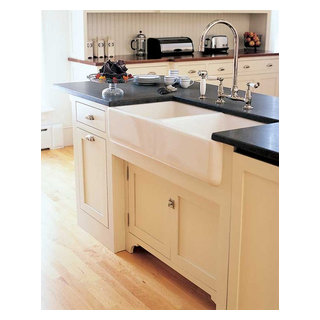 Vintage Unfitted Kitchen Design - Traditional - Kitchen - Other | Houzz