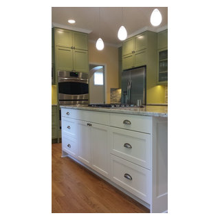 Vonderhaar Kitchen - Transitional - Kitchen - Seattle - by Jordan ...