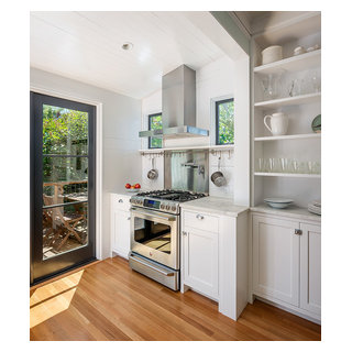 Wallingford Kitchen - Transitional - Kitchen - Seattle - by MAKE Design ...