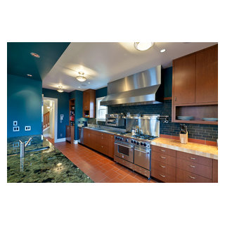 Wallingford Residence Kitchen range + cabinets - Traditional - Kitchen ...