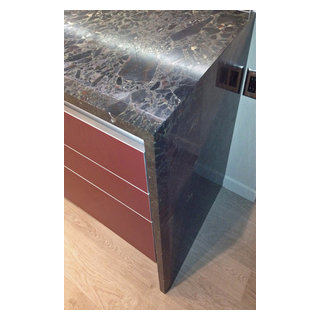 Waterfall granite with custom edge detail - Contemporary - Kök - Hawaii ...