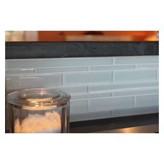 Waterfront Kitchen - Traditional - Kitchen - Baltimore - by Villa ...