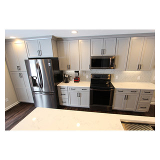 Waypoint LivingSpaces 410F Painted Stone Cabinets - Kitchen - Cleveland ...