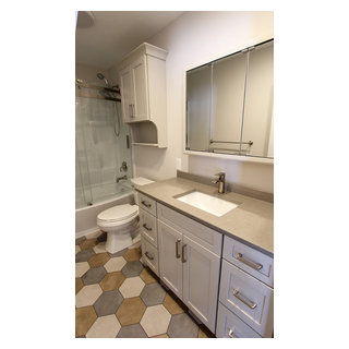 Waypoint Painted Harbor Cabinets and Lenova - Kitchen - Cleveland - by ...