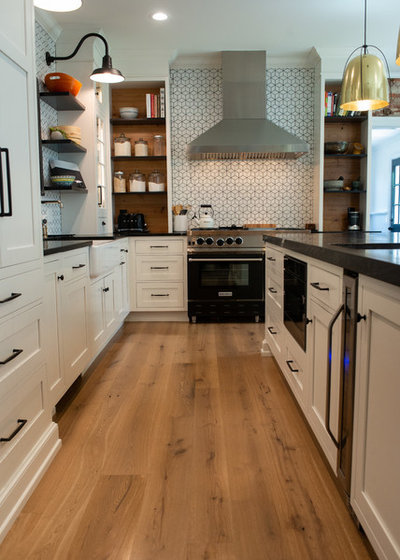 Kitchen Update Befitting an 1880s Federal-Style House