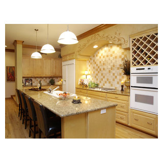 Westlake - Traditional - Kitchen - Austin - by Greg Logsdon | Houzz