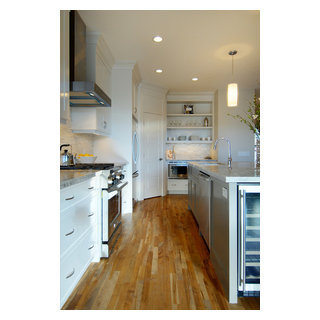 White & Grey Kitchen - Contemporary - Kitchen - Calgary - by Veranda ...