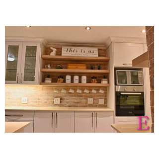 White & Neutral Shaker Style Kitchen - Scandinave - Cuisine - Autres ...