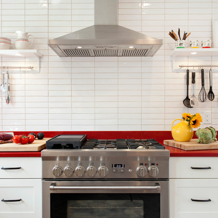 75 Kitchen with Red Countertops Ideas You'll Love - October, 2025 | Houzz