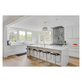 White Cliff & Roxwell Cambria Quartz Kitchen (Mitered Waterfall Island ...