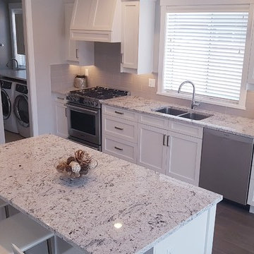 White Ice Granite Countertop - Photos & Ideas | Houzz