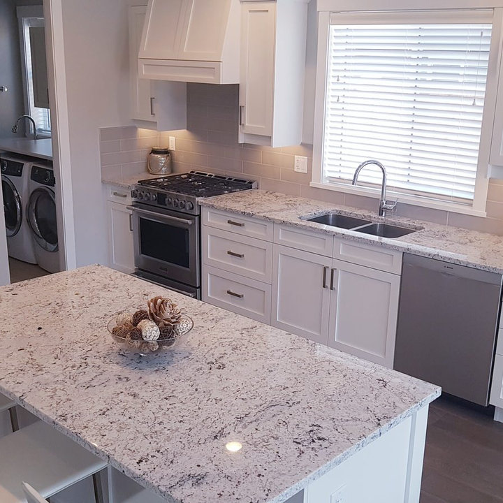 White Ice Granite Countertop - Photos & Ideas | Houzz