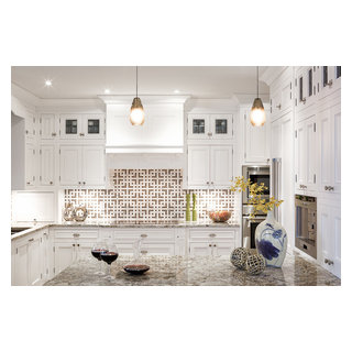 White Kitchen By Astro Design - Ottawa - Classique - Cuisine - Ottawa ...