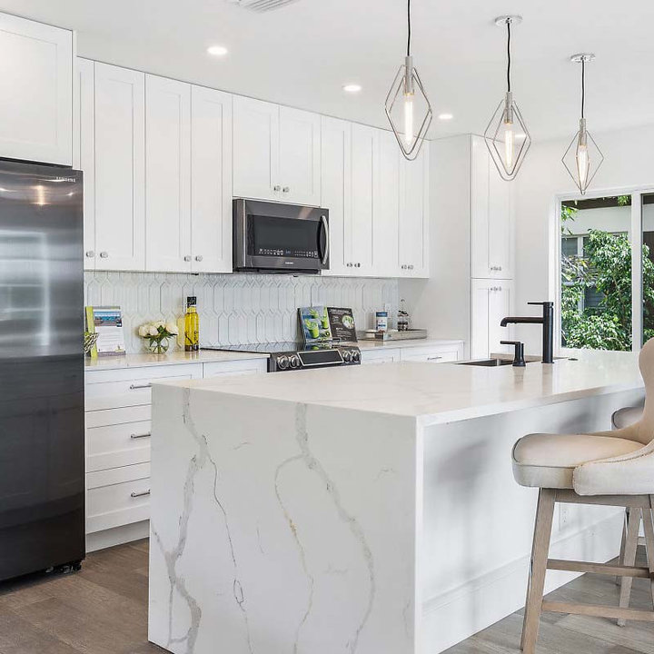 White Quartz Waterfall Island - Photos & Ideas | Houzz