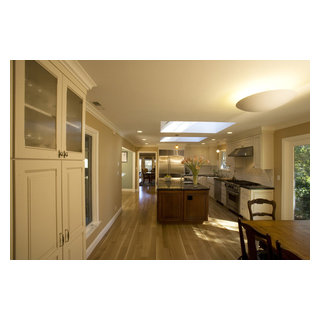 White Kitchen - Traditional - Kitchen - San Francisco - by Norwell ...