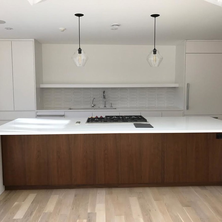 White Quartz Waterfall Island - Photos & Ideas | Houzz