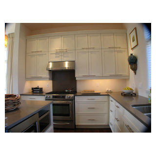 White Shaker Kitchen - Contemporary - Kitchen - Other - by Jessica ...