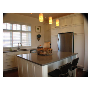 White Shaker Kitchen - Contemporary - Kitchen - Other - by Jessica ...