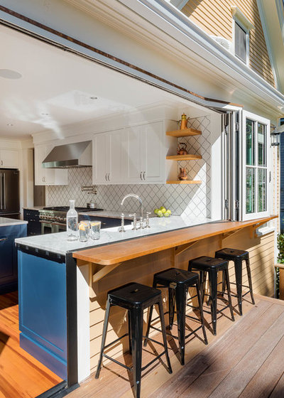 10 Walk-Out Kitchens That Get the Indoor-Outdoor Connection Right