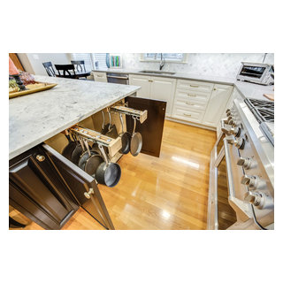 Williams Trace Kitchen - Transitional - Kitchen - Birmingham - by ...