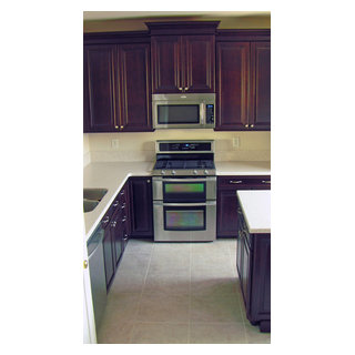 Winchester Cherry In Java Finish By Shenandoah Cabinetry - Traditional ...