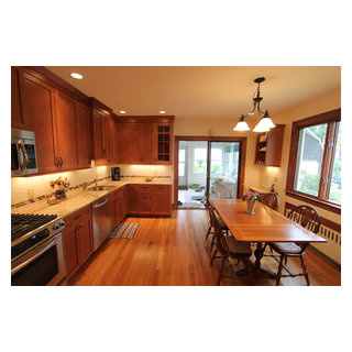 Windsor Kitchen - Traditional - Kitchen - Bridgeport - by Lyman ...