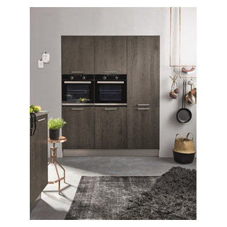 Wood Kitchens - Modern - Kitchen - Hampshire - by Two Guys Kitchens Ltd ...