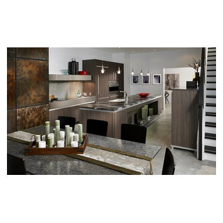Wood-Mode Expressions Kitchen - Modern - Kitchen - Houston - by K&N ...