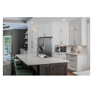 Wrap Around Kitchen and Bar - Contemporary - Kitchen - Atlanta - by ...