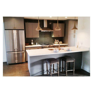 Yale Modern - Contemporary - Kitchen - by Creative Design Cabinetry | Houzz