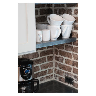 Zinc counter tops and brick backsplash - Eklektisch - Küche - Atlanta ...