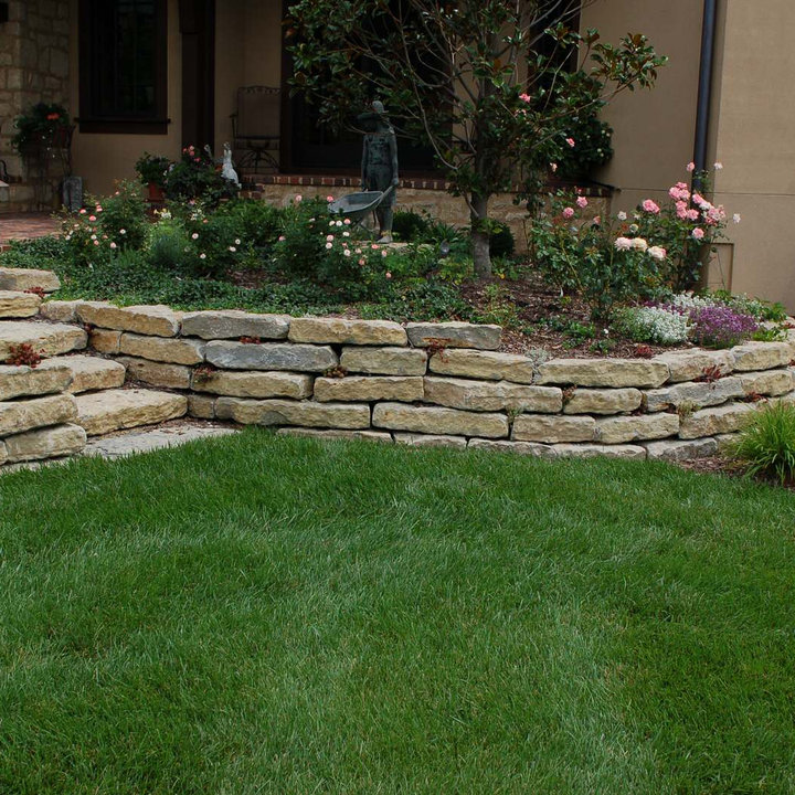 Limestone Retaining Wall - Photos & Ideas | Houzz