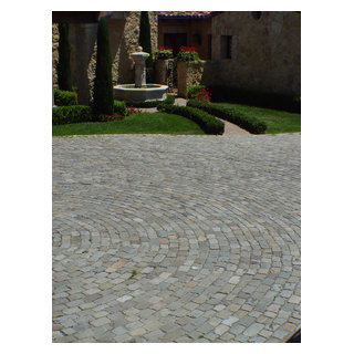 Antique Sandstone Cobblestone Driveway, Rancho Santa Fe CA ...