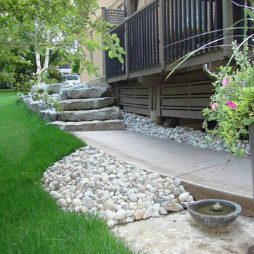 Armour Stone Retaining Walls - Photos & Ideas | Houzz