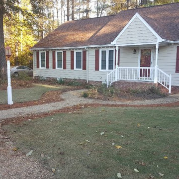 75 Gray Partial Sun Landscaping Ideas You'll Love - March, 2024 | Houzz