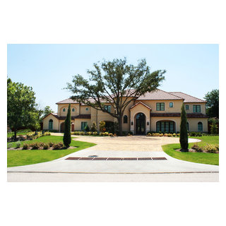 Barry Design Build - Mediterranean - Landscape - Dallas - by Barry ...