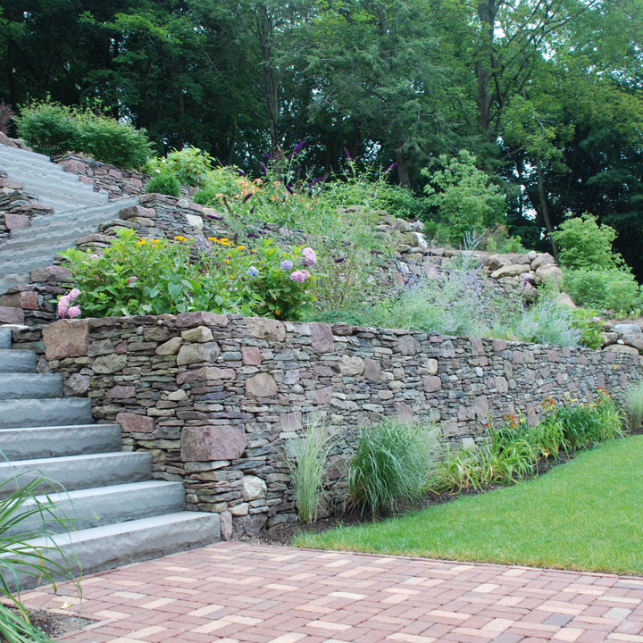 75 Beautiful Sloped Garden Ideas and Designs - June 2024 | Houzz UK